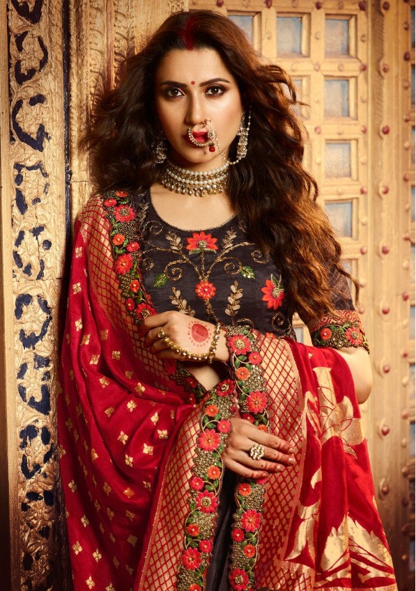 Devsena Vol-7 Wholesale Shopping Festive ethnic Sarees - textiledeal.in